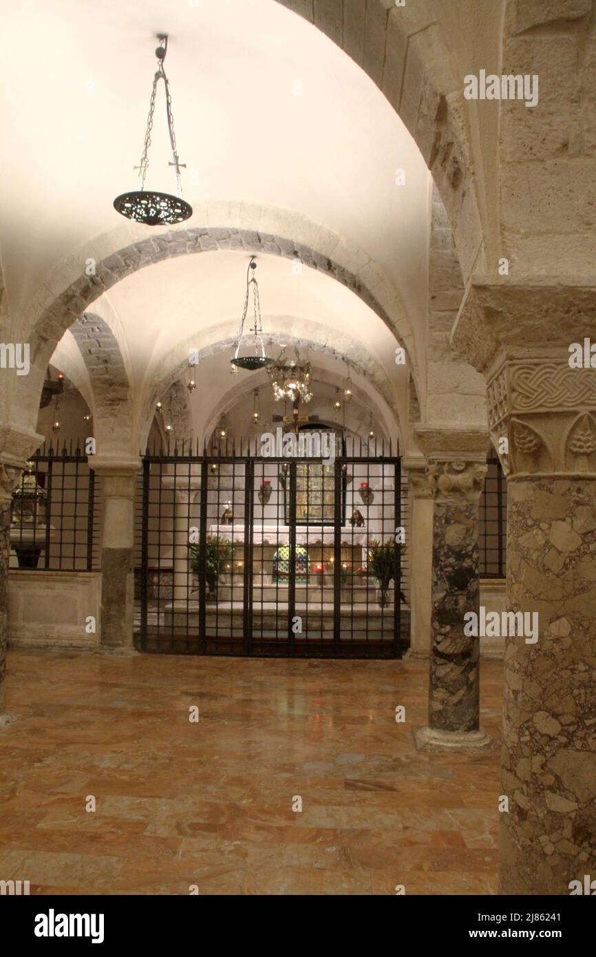 Bari, Italy. The crypt of Basilica of Saint Nicholas (Basilica San ...