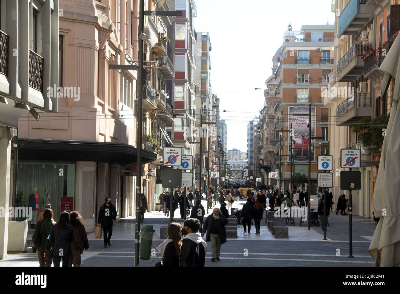 Da bari hi-res stock photography and images - Alamy