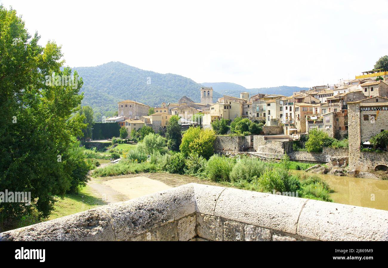 Castle, bridge and town of Besalú in the region of La Garrotxa, Gerona ...