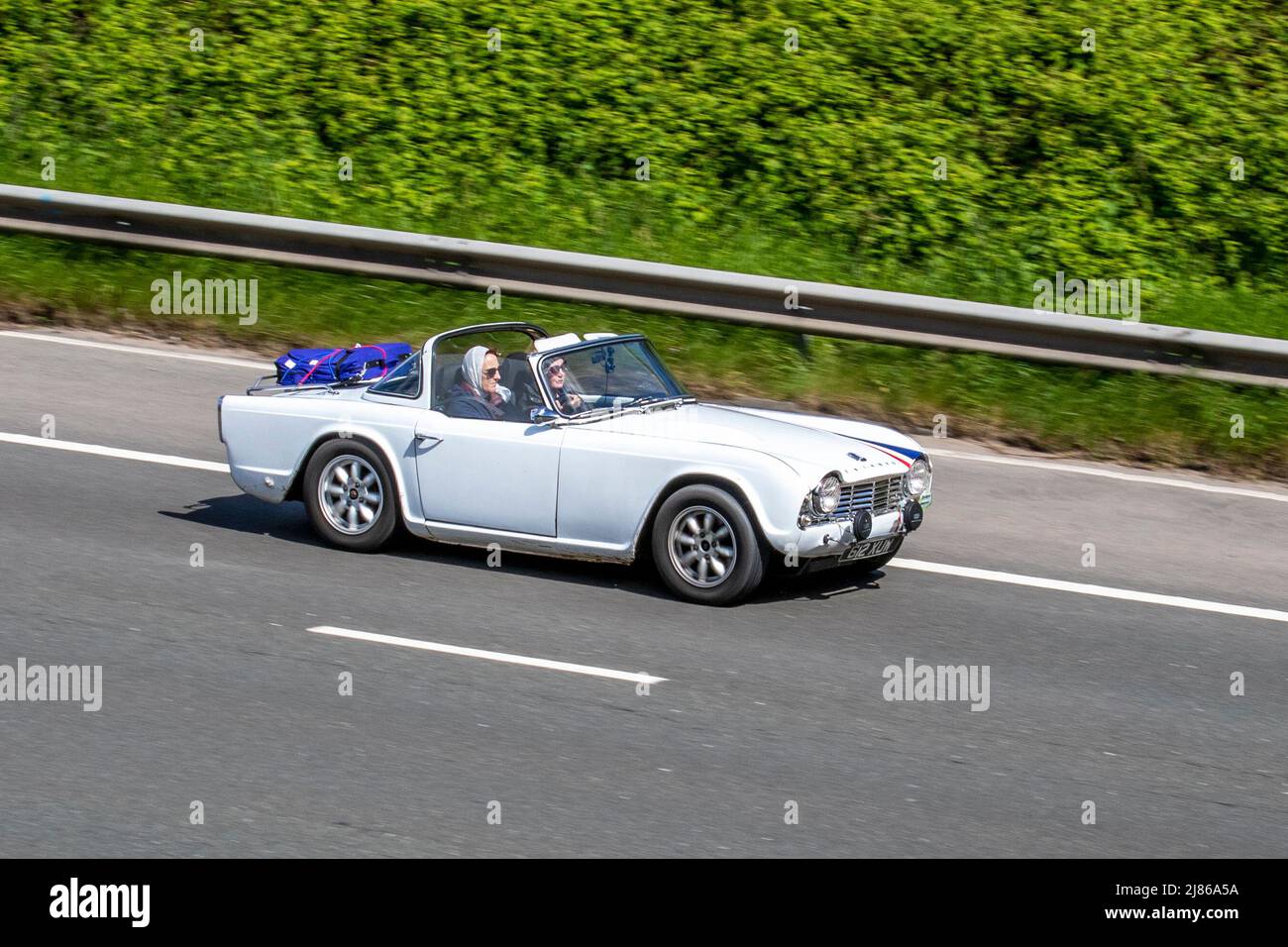 1961 60s sixties white TRIUMPH Tr4 2138cc classic British Sportscar ...