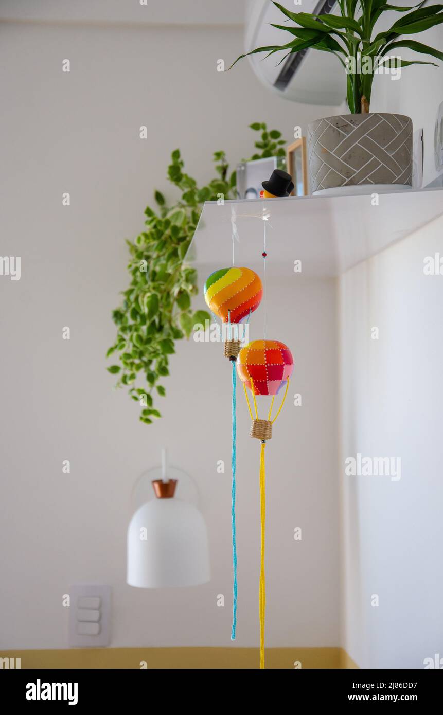 Modern home interiors hi-res stock photography and images - Alamy