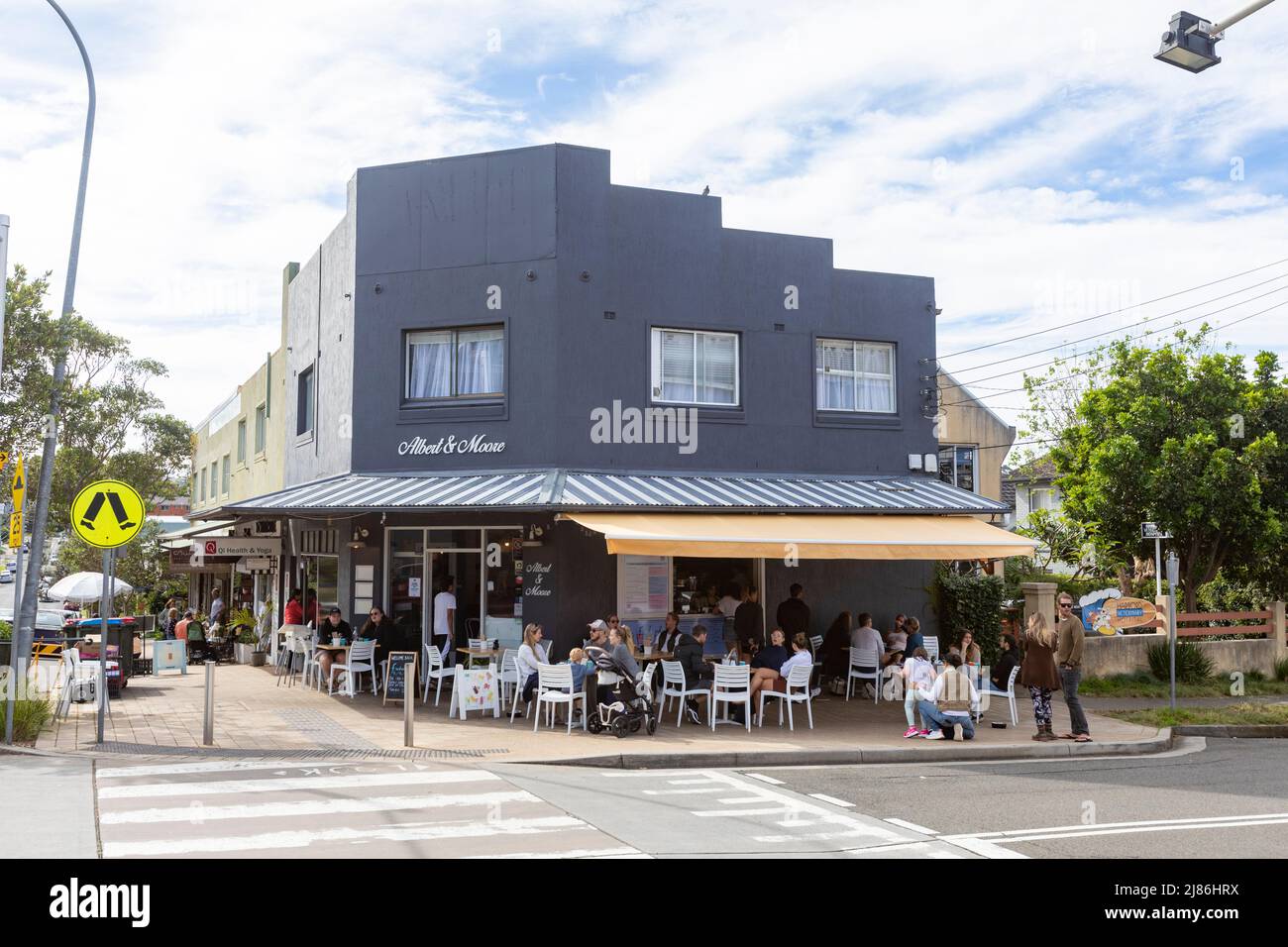 Sydney cafe and restaurant in the beach suburb of Freshwater,Sydney ...