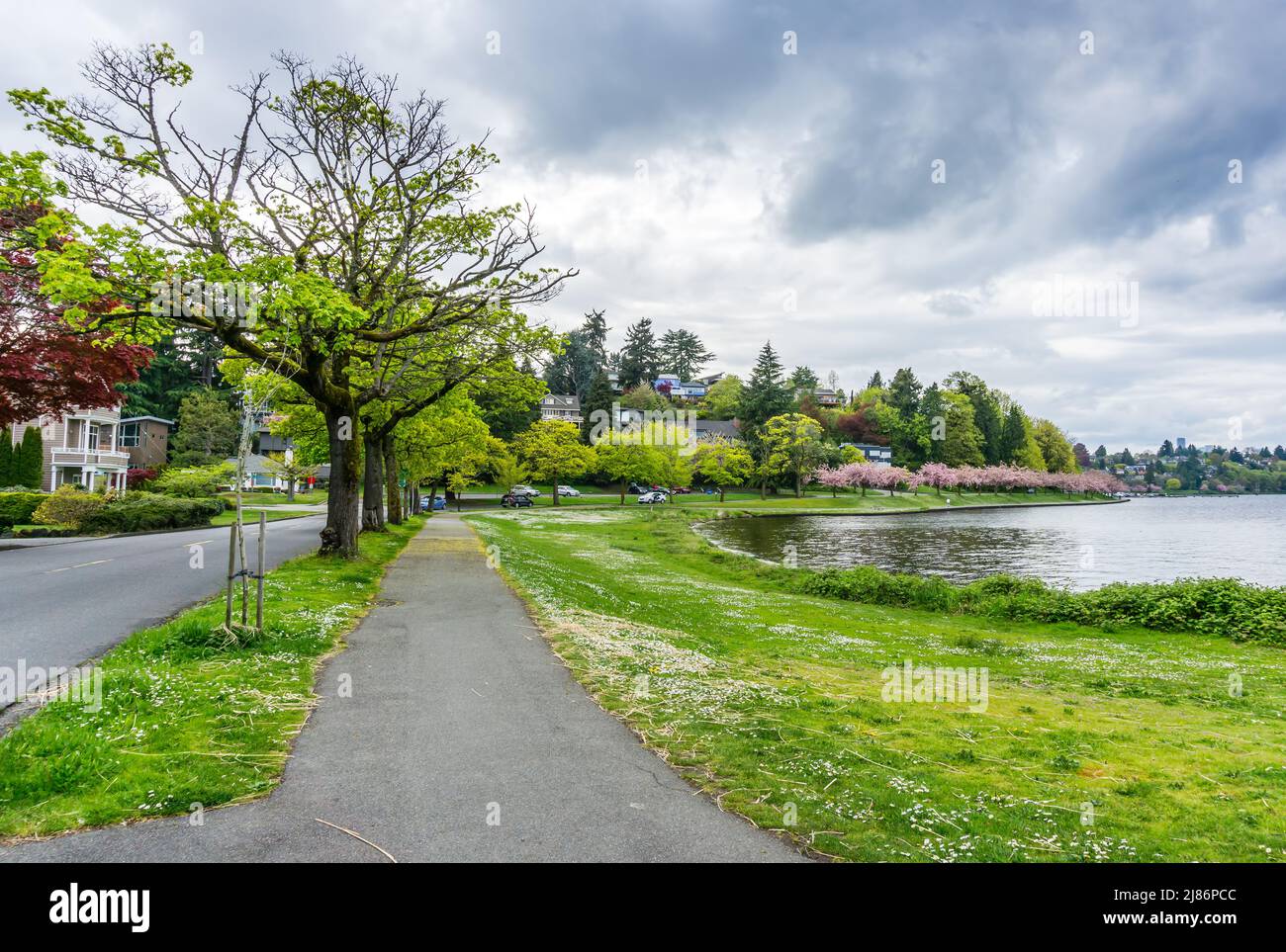 A veiw of Lake Washington Boulevard in Seattle, Washington. It is ...