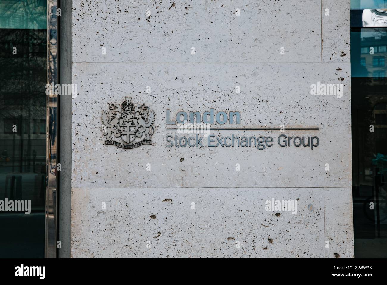 London stock exchange logo hi-res stock photography and images - Alamy