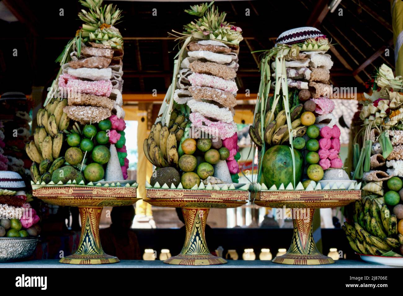 Offerings at the Hindu temple in Ubud, Bali 1984 Stock Photo - Alamy