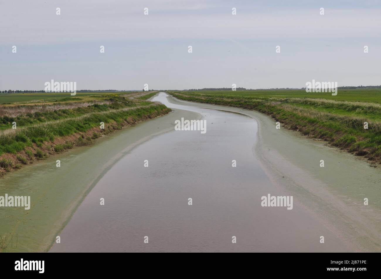 River Nene at Dog in a Doublet, north of Whittlesey, Cambridgeshire ...