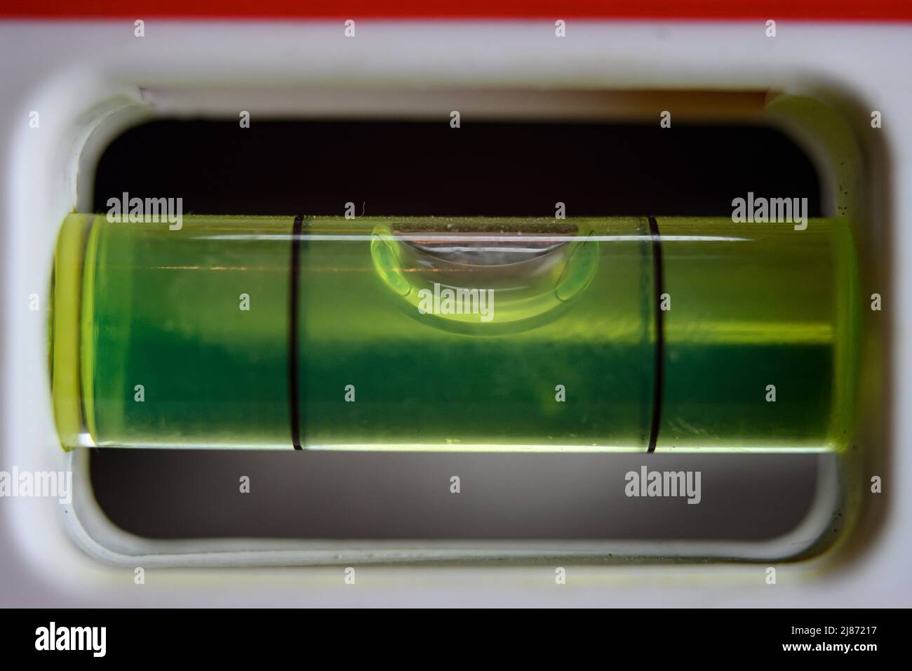 Horizontal measure with a spirit level hi-res stock photography and ...