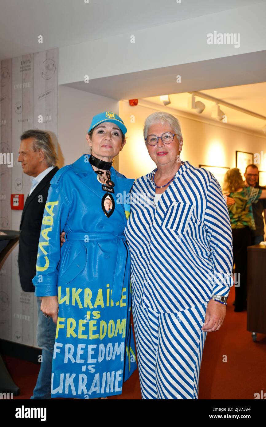 Irina Revina-Hofmann und Eva-Maria Popp bei dem Kongress „Mut zur ...