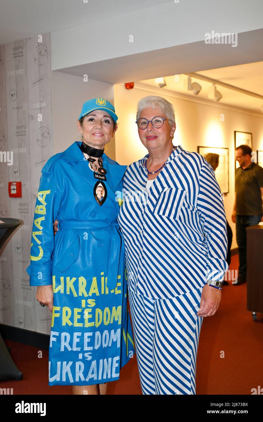 Irina Revina-Hofmann und Eva-Maria Popp bei dem Kongress „Mut zur ...