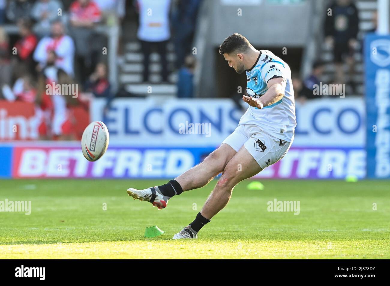 Jake Connor (1) of Hull FC kicks at goal during pre match warm up Stock ...