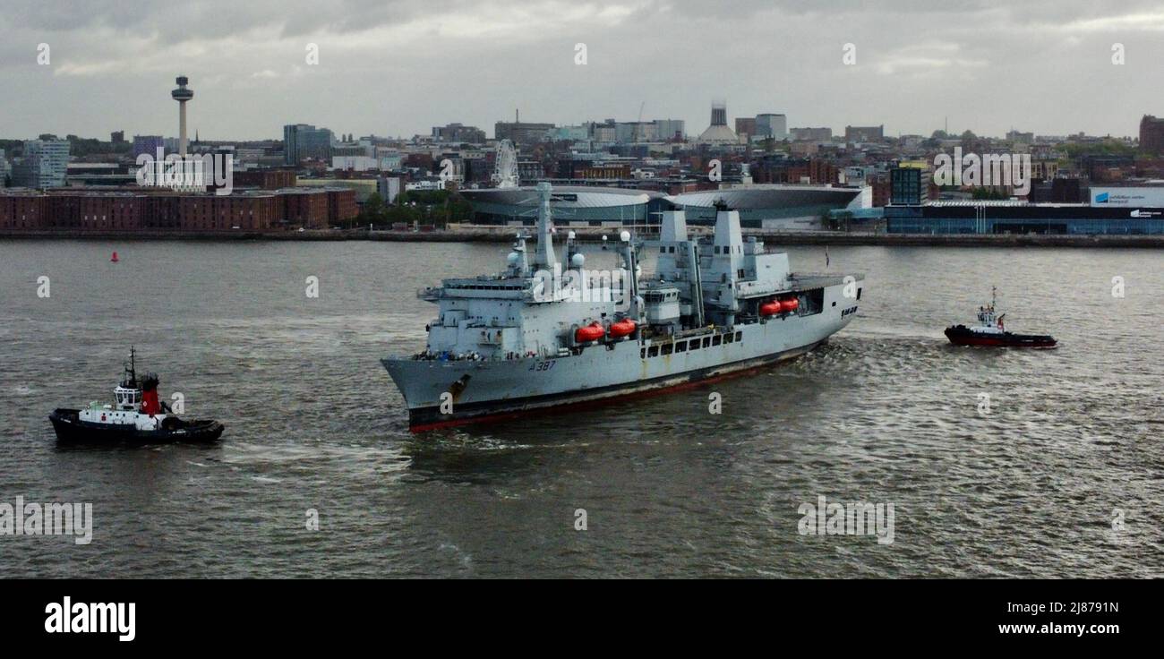 Cruise liners and Royal Navy on he Mersey Stock Photo - Alamy
