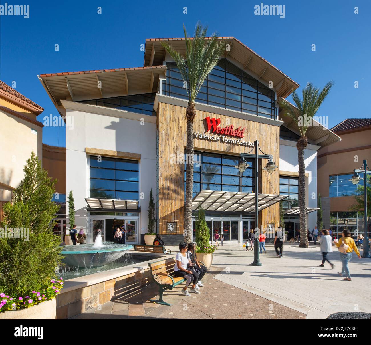 Shopping Center Westfield Valencia Town Center Stock Photo - Alamy