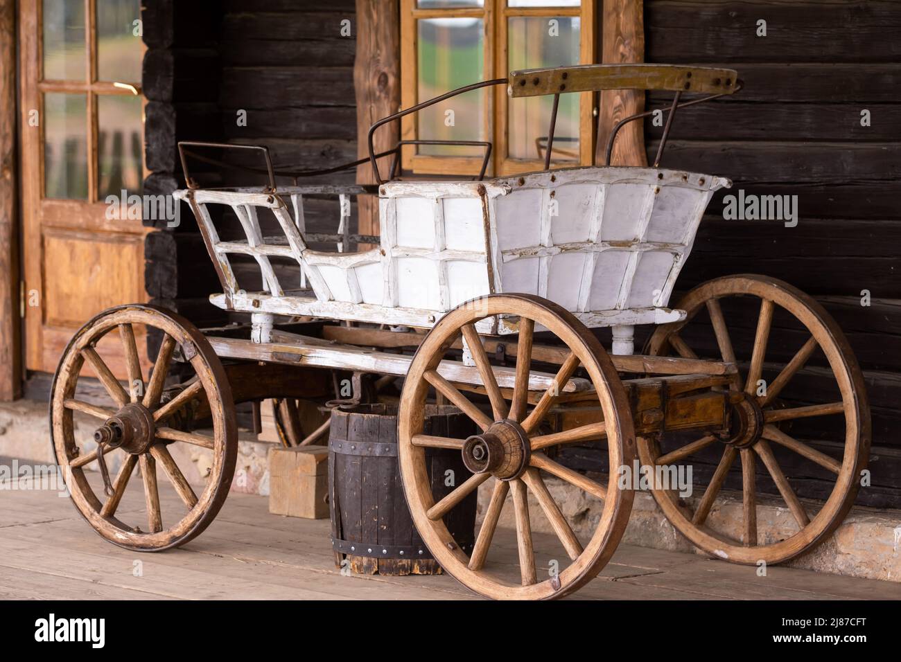 Empty carriage stands hi-res stock photography and images - Alamy
