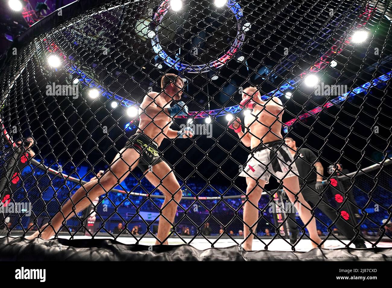 Mark Lemminger (left) and Oliver Enkamp in action during the ...