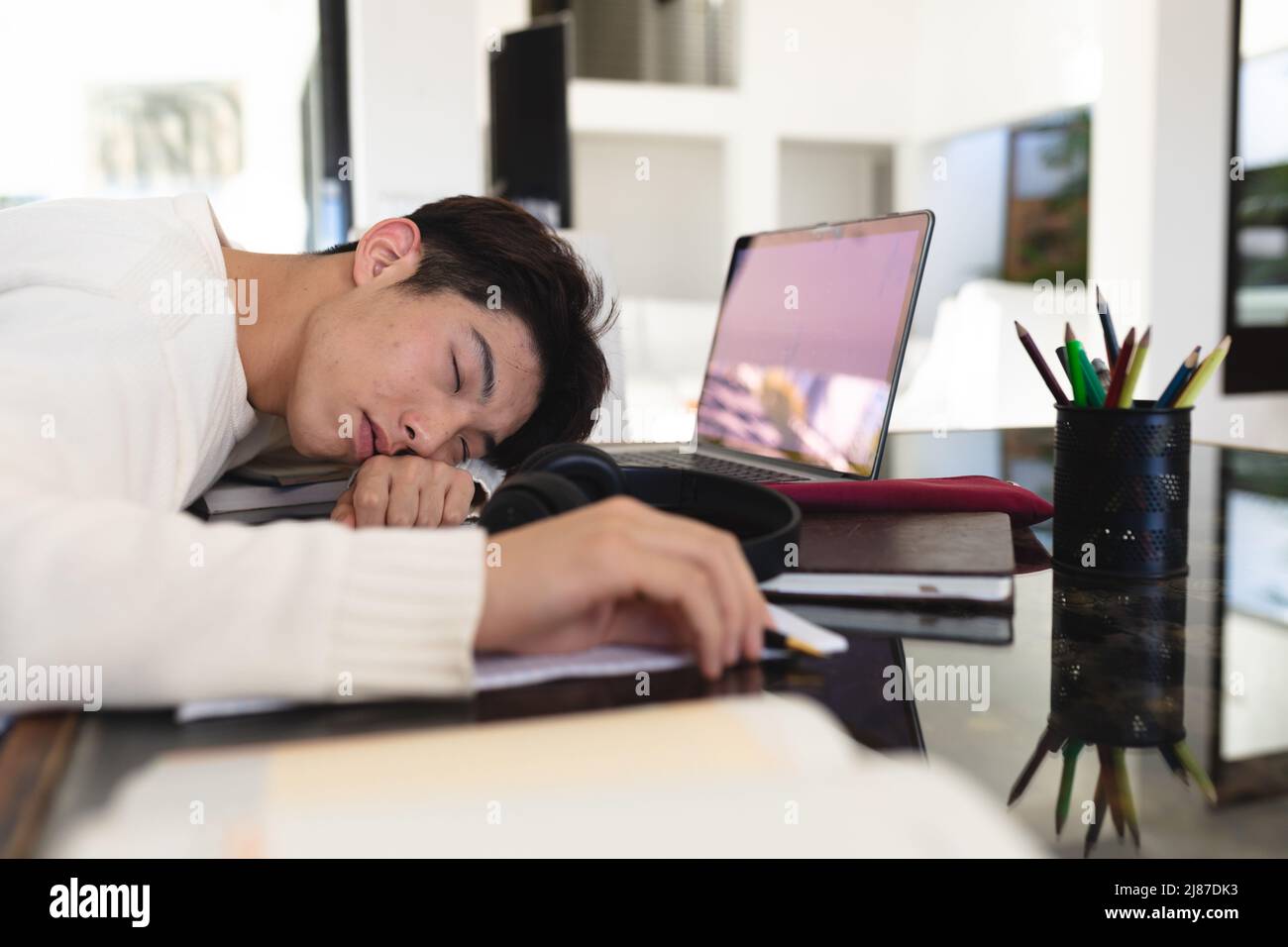 Student sleeping study table hi-res stock photography and images - Alamy