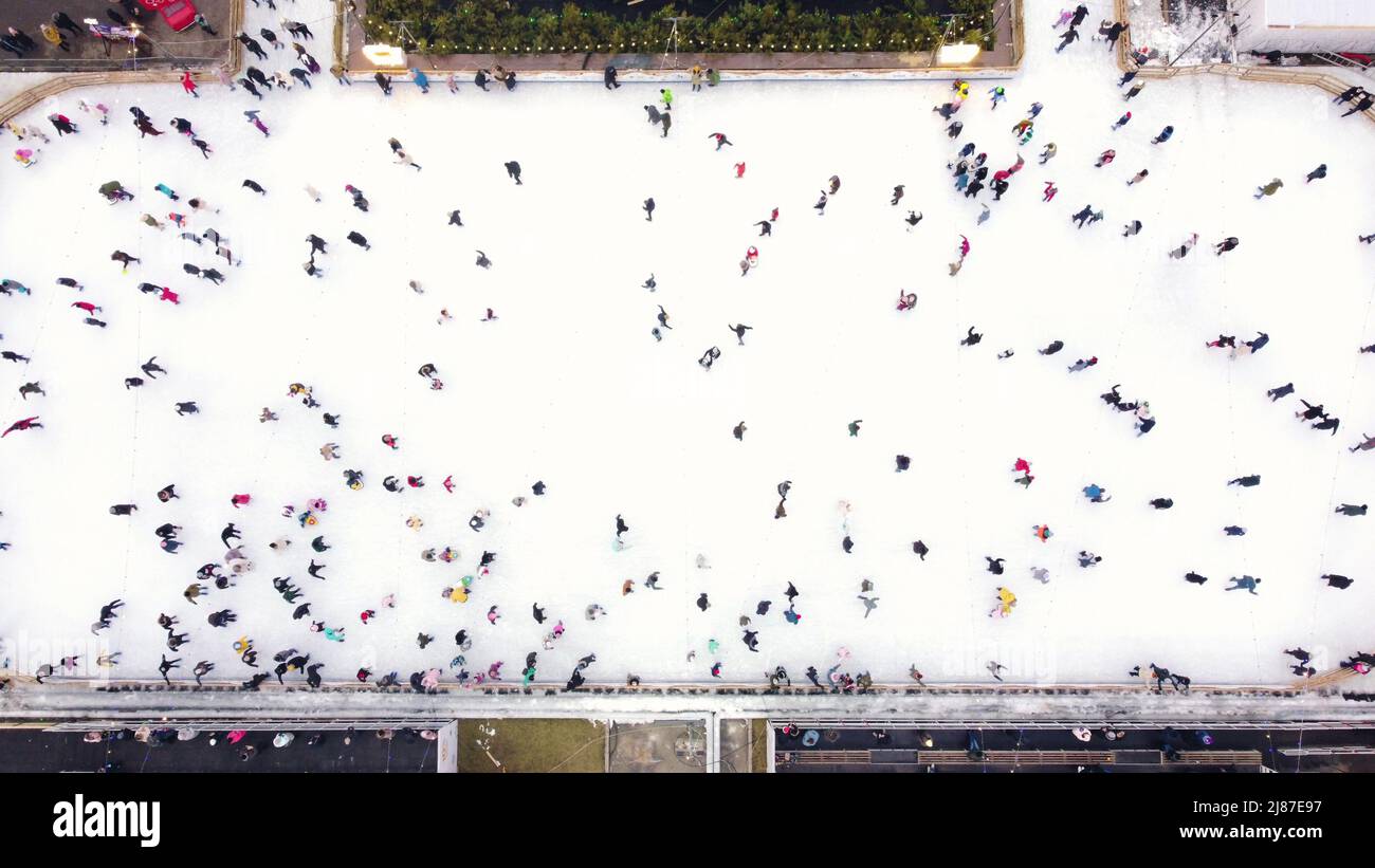 Skating rink lot people aerial hi-res stock photography and images - Alamy