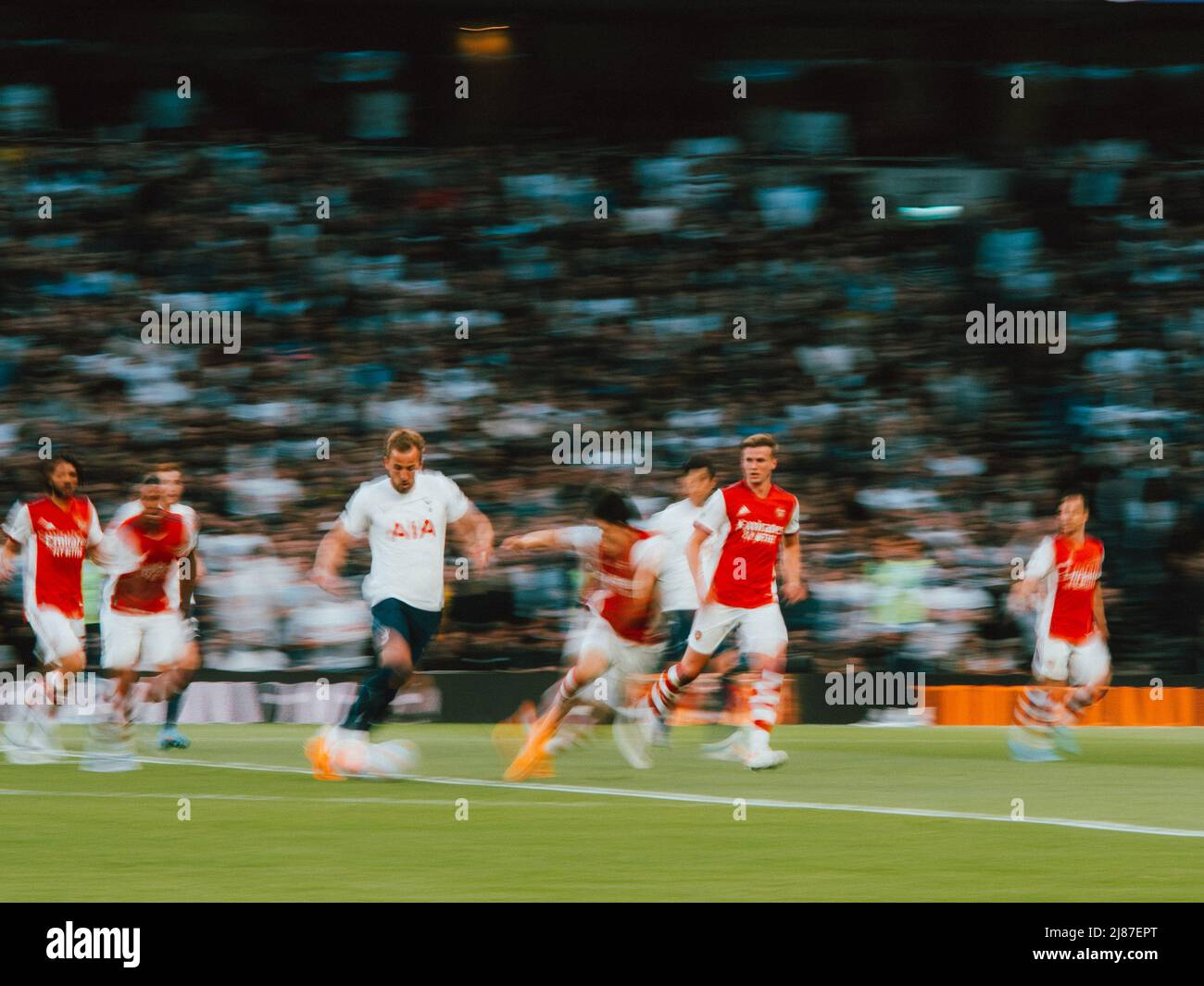 Tottenham arsenal derby 2022 hi-res stock photography and images - Alamy