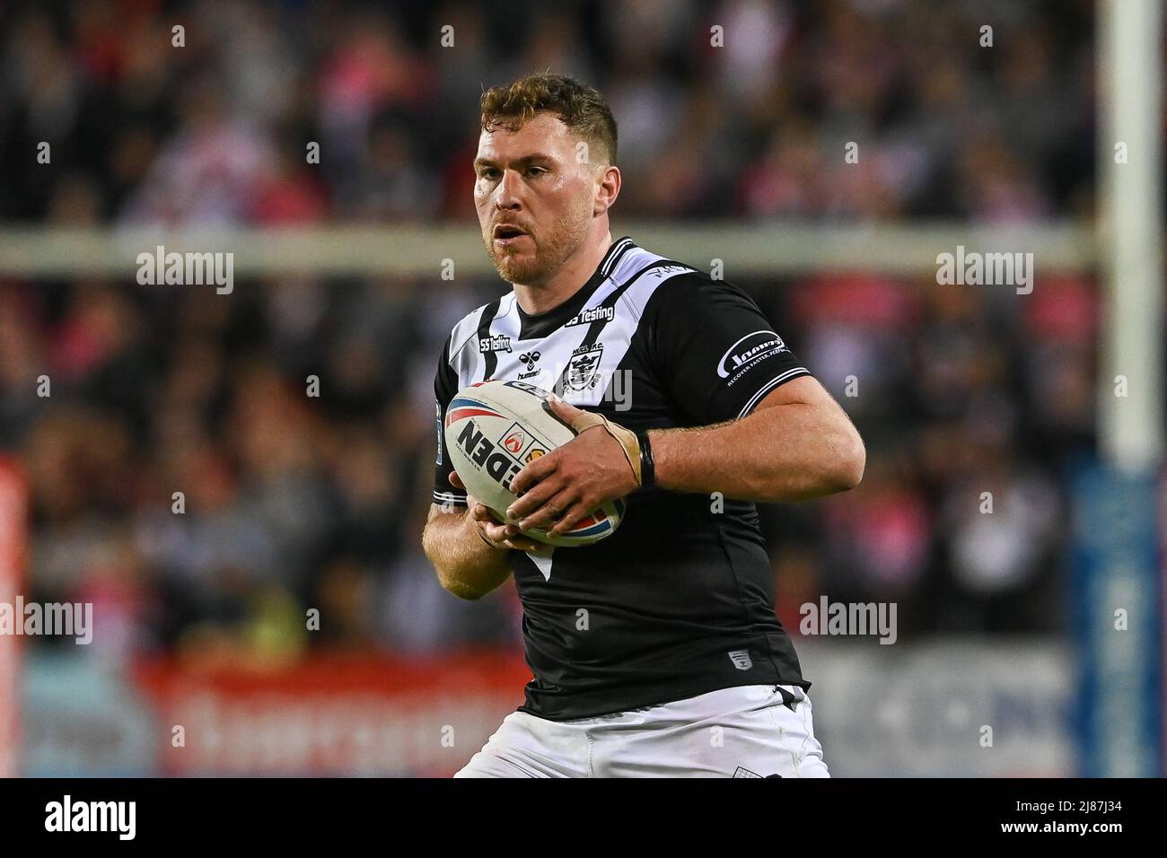 Scott Taylor (30) of Hull FC in action Stock Photo - Alamy