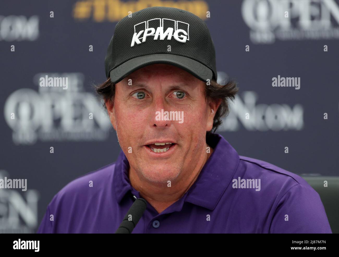 File hills hi-res stock photography and images - Alamy