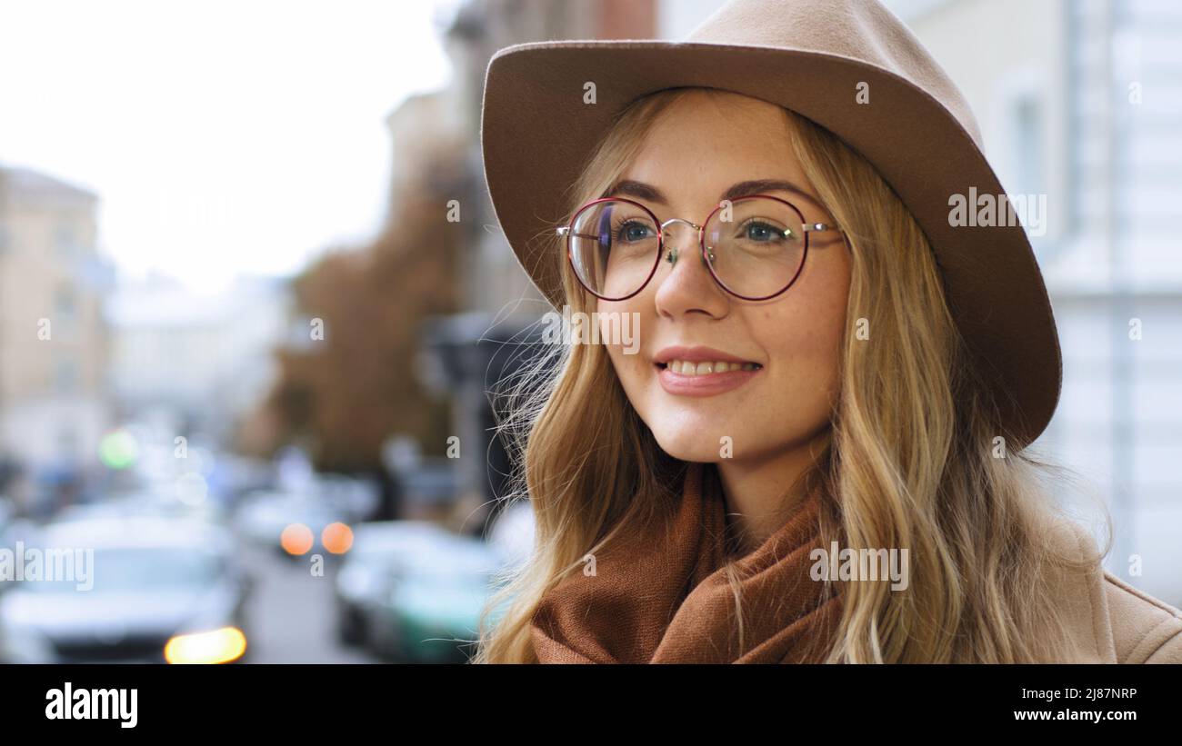 Millennial lady hi-res stock photography and images - Alamy