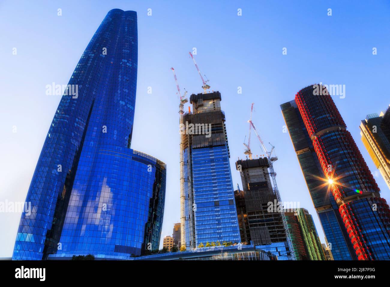 Downtown and modern streets hi-res stock photography and images - Alamy