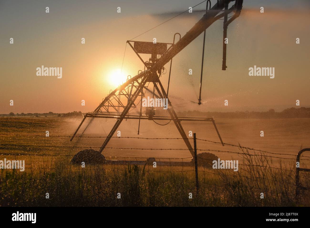 Pivot Irrigation at Sunset, Deer Parks, WMU, Menan, Idaho, USA Stock ...