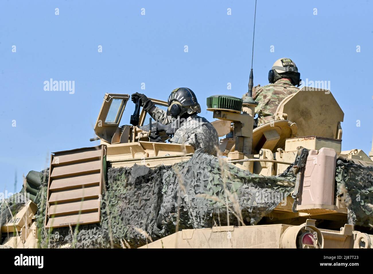 U.S. Soldiers with the 1st Battalion, 68th Armored Regiment, 3rd ...