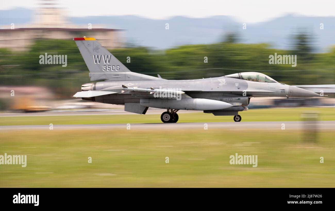 An F-16C Fighting Falcon assigned to the 14th Fighter Squadron, Misawa ...
