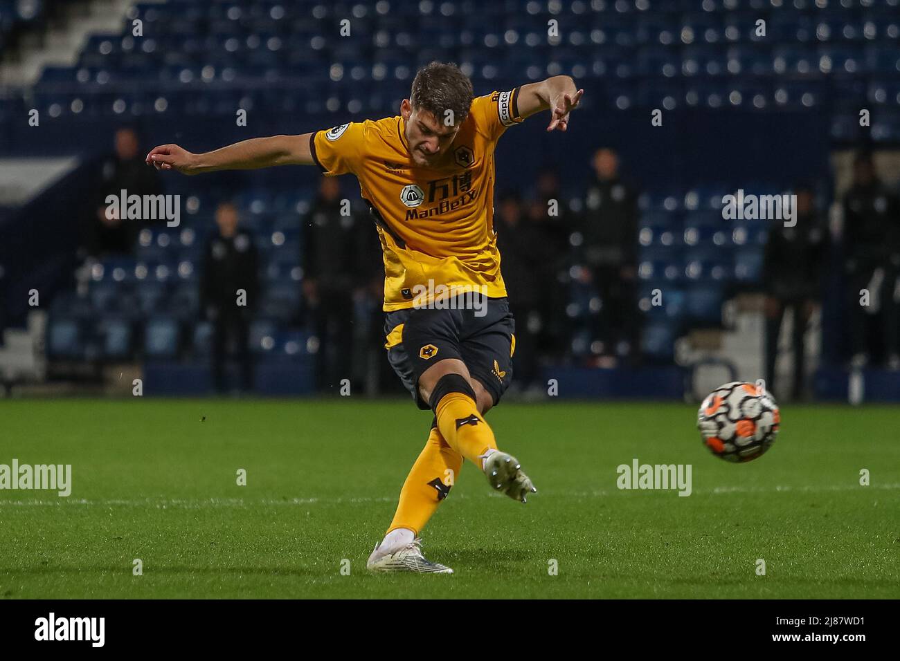 Christian Marques of Wolverhampton Wanderers misses his penalty Stock ...