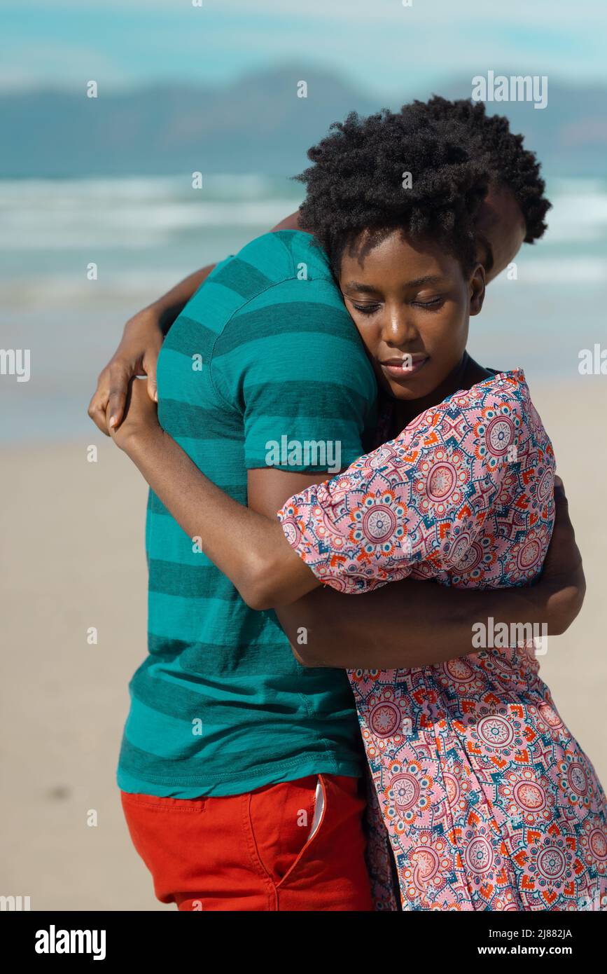 Romantic boyfriend and girlfriend hi-res stock photography and images ...