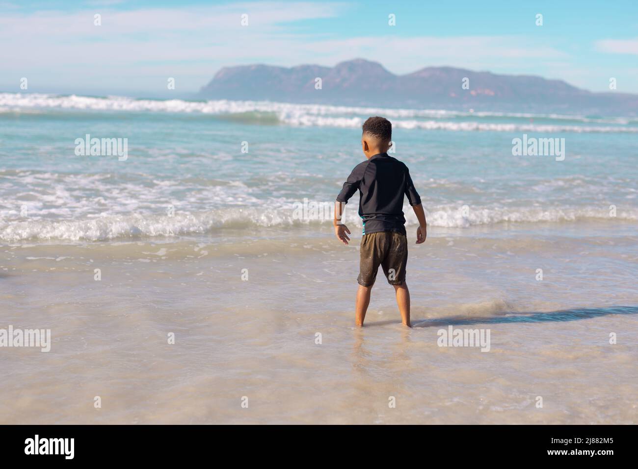 Boy at the sea hi-res stock photography and images - Alamy