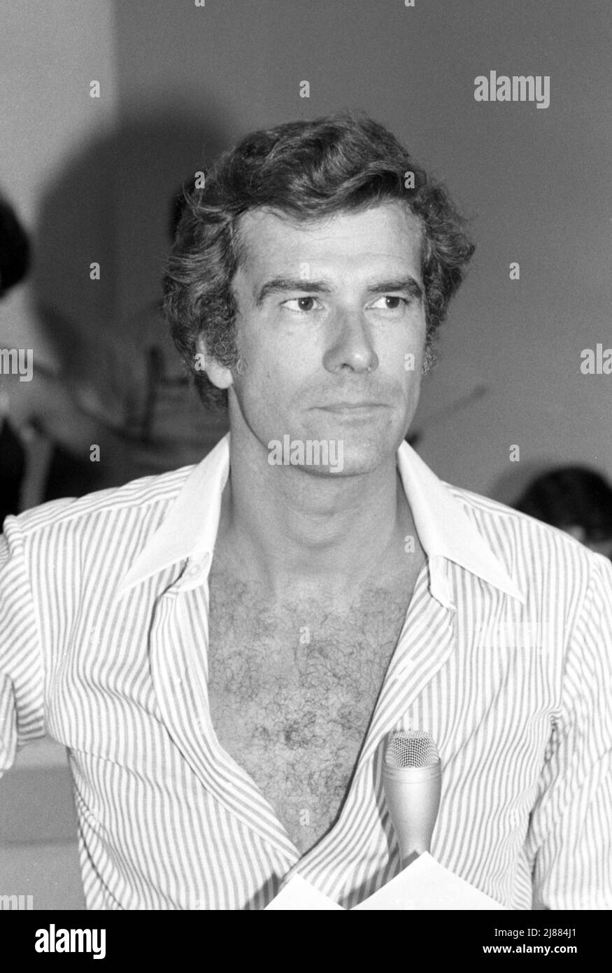 Tom hallick hi-res stock photography and images - Alamy