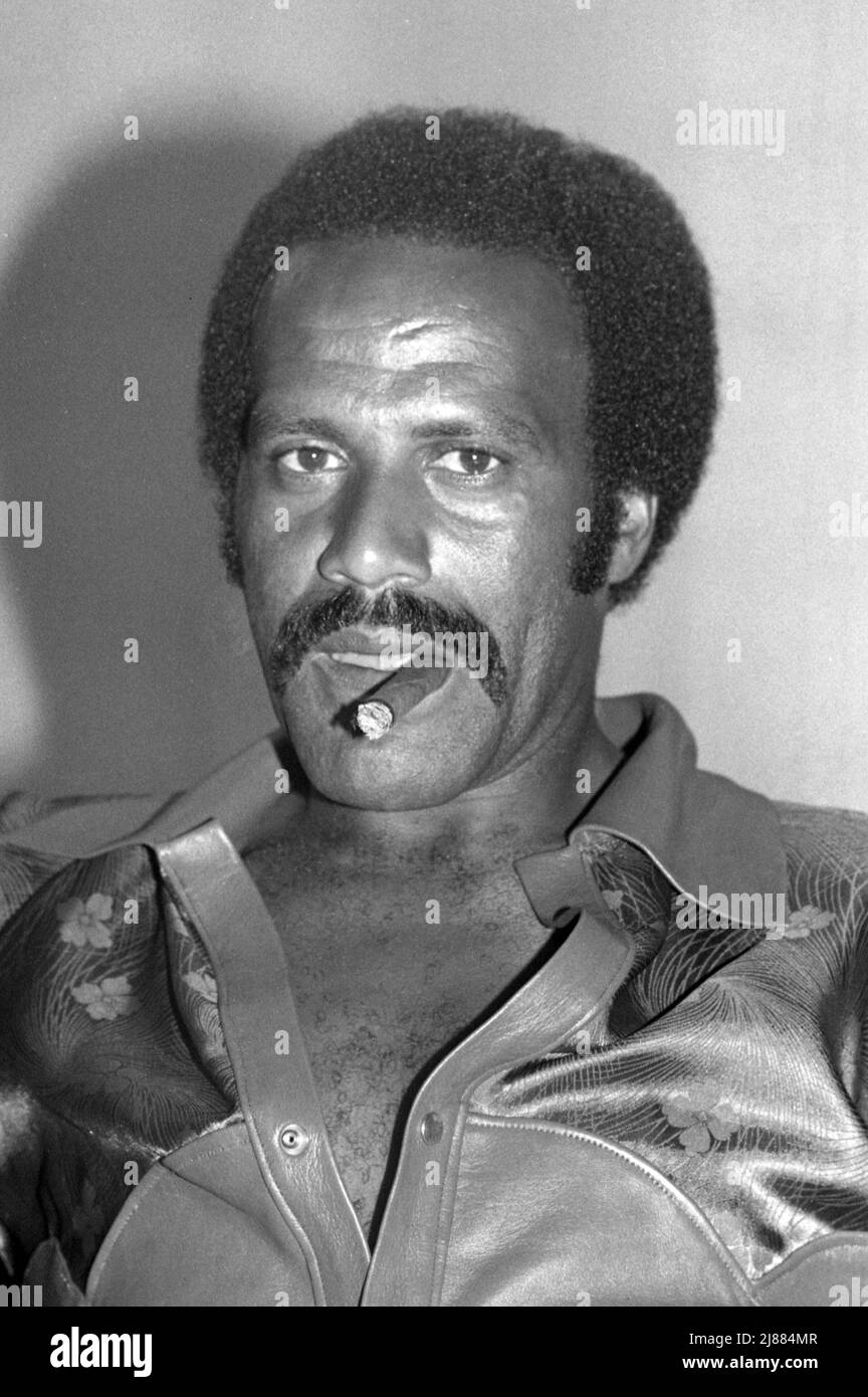 Fred Williamson at the 2nd Annual United High Blood Pressure Foundation ...