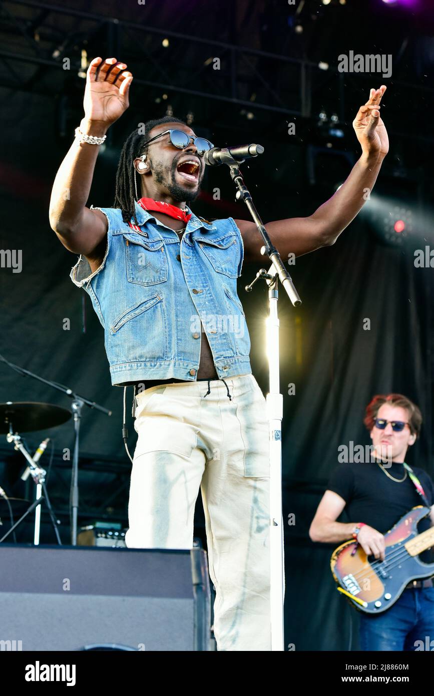 Redondo Beach, California, USA. 13th May, 2022. Eric Burton of Black ...