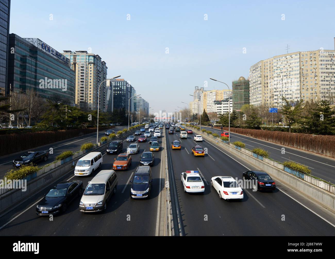 Heavy traffic on the 2nd ring road in Beijing, China Stock Photo - Alamy