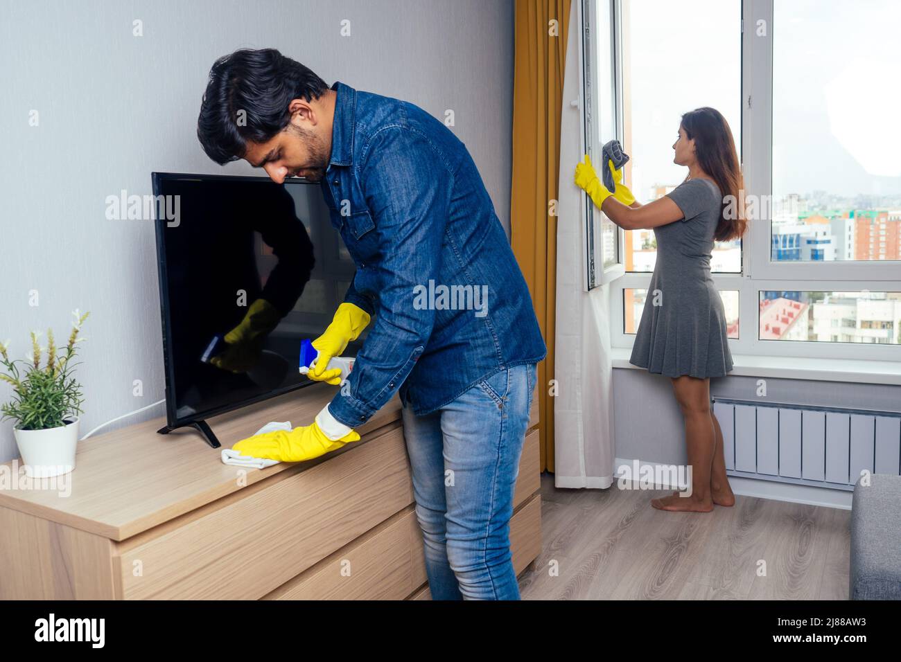 Indian woman cleaner hi-res stock photography and images - Alamy
