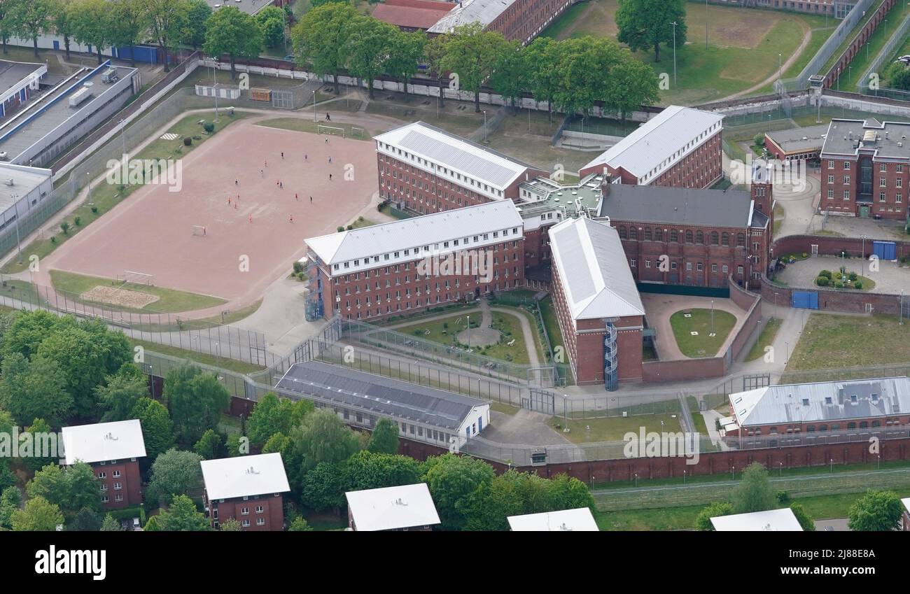 11 May 2022, Hamburg: View of the Fuhlsbüttel correctional facility ...