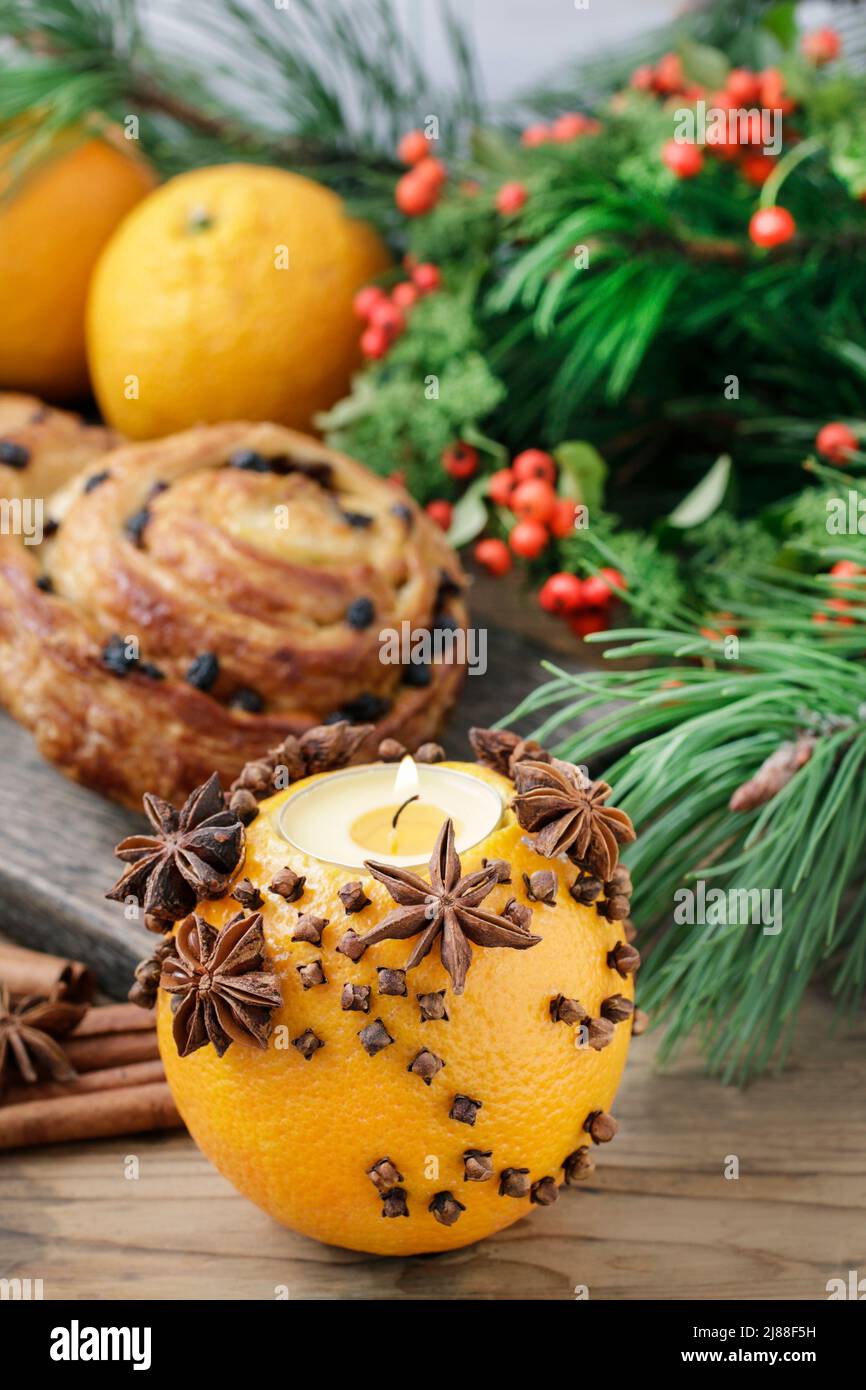 Orange pomander hi-res stock photography and images - Alamy