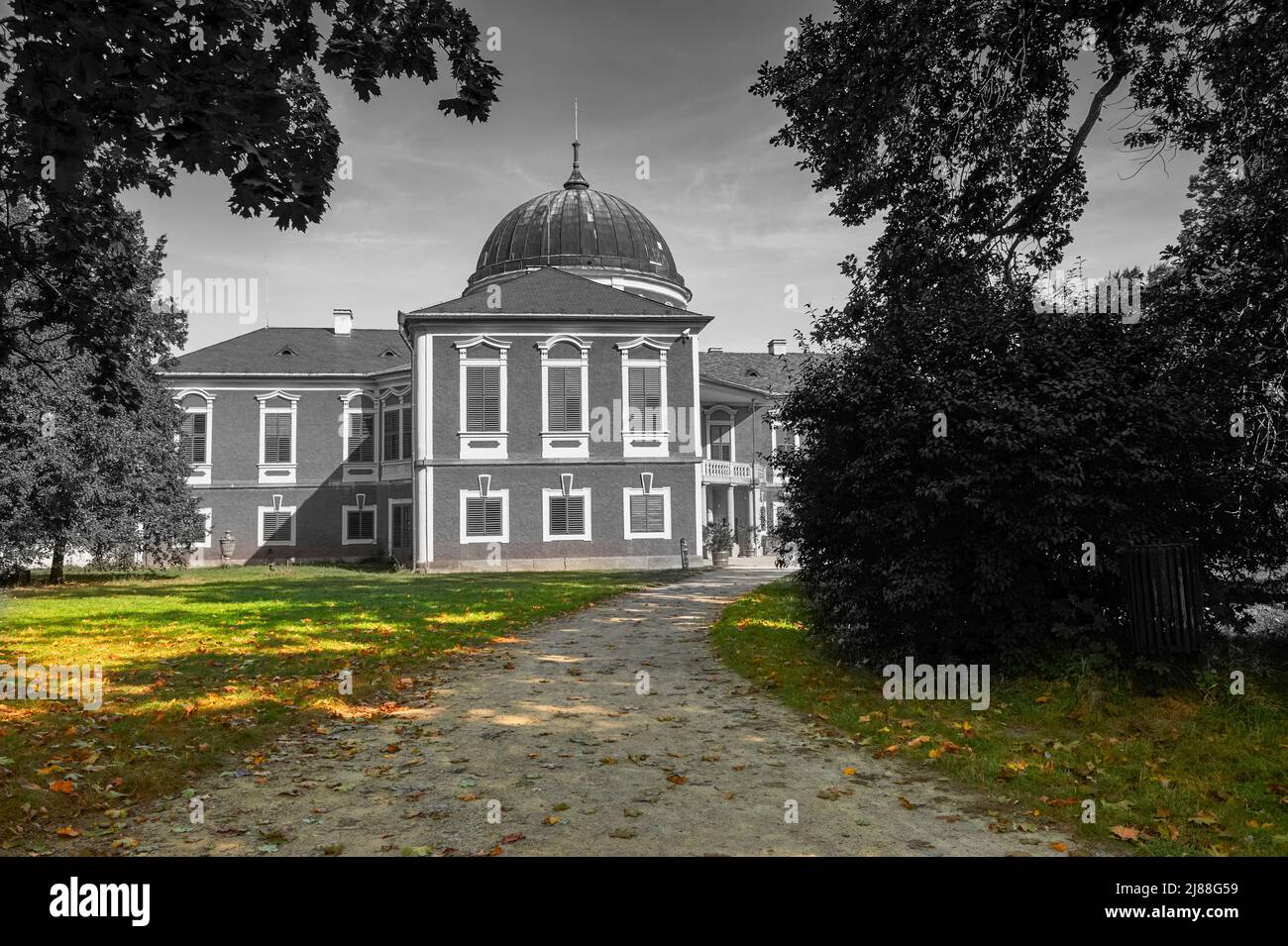Castle velke brezno hi-res stock photography and images - Alamy
