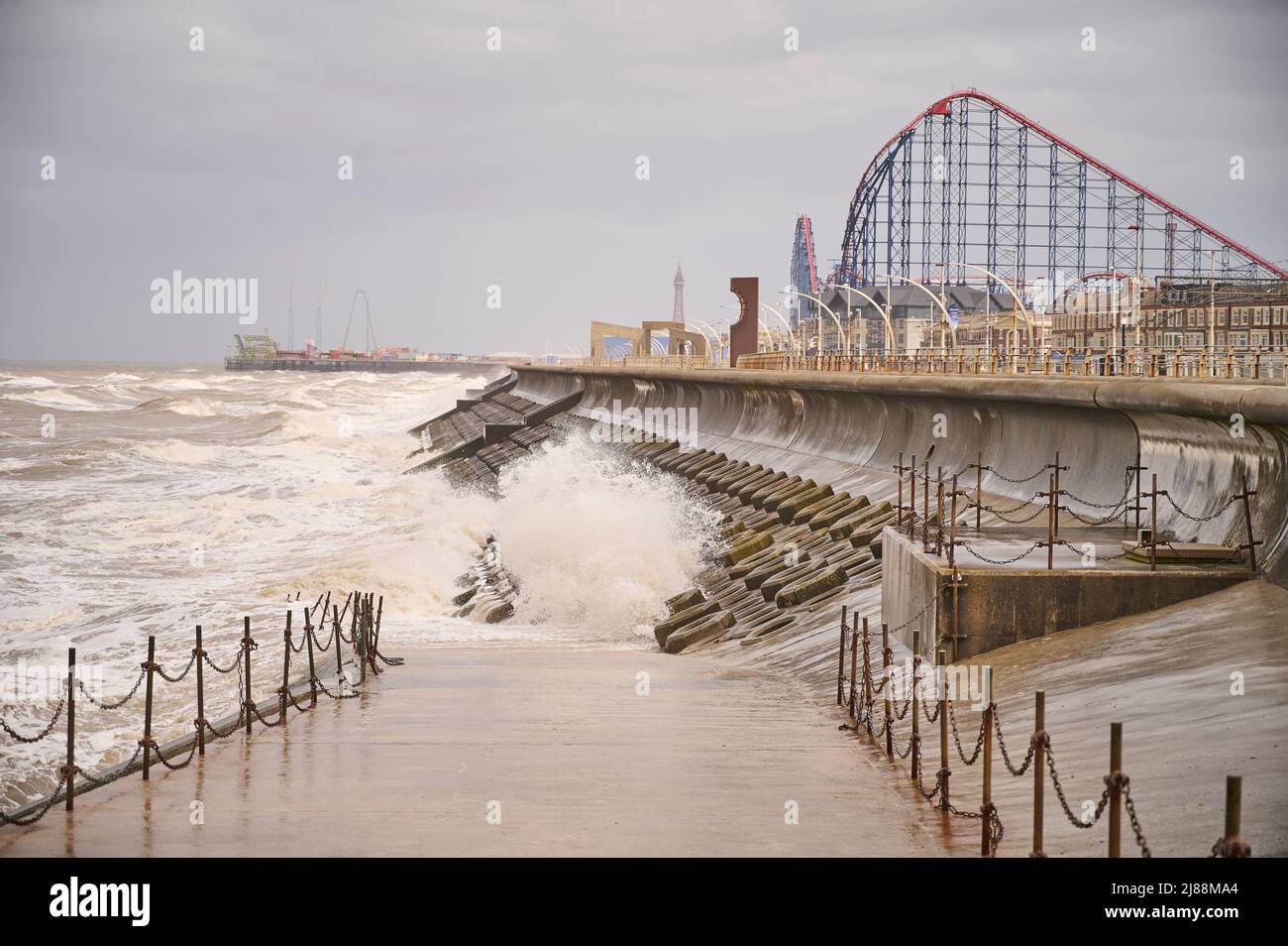 High waves stormy windy day hi-res stock photography and images - Alamy
