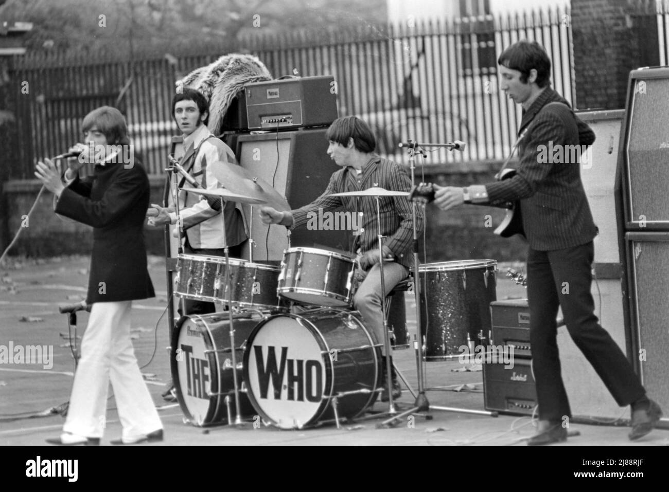 The who 1966 chelsea hi-res stock photography and images - Alamy