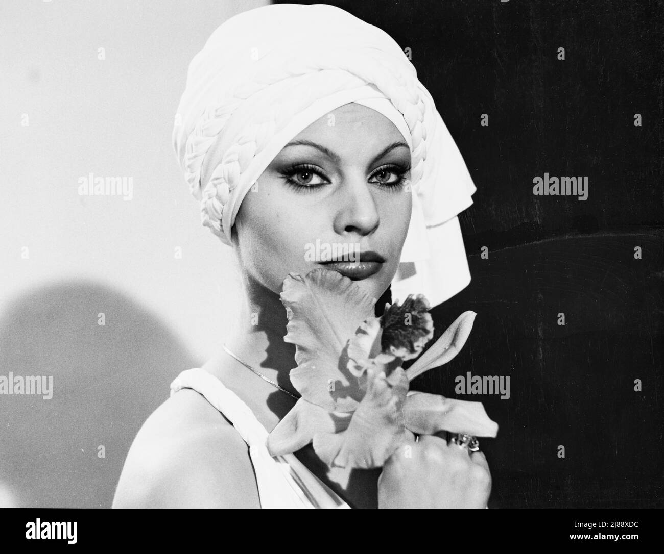 NADIUSKA in THE PERFECT MISTRESS (1976) -Original title: LA AMANTE ...