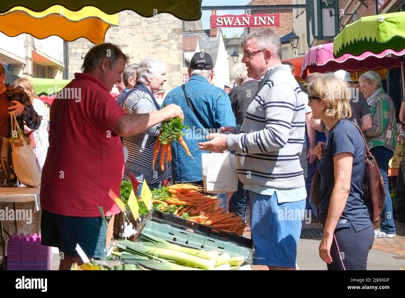 Stroud, UK. 14th May, 2022. Stroud Market draws in the Crowds on a ...