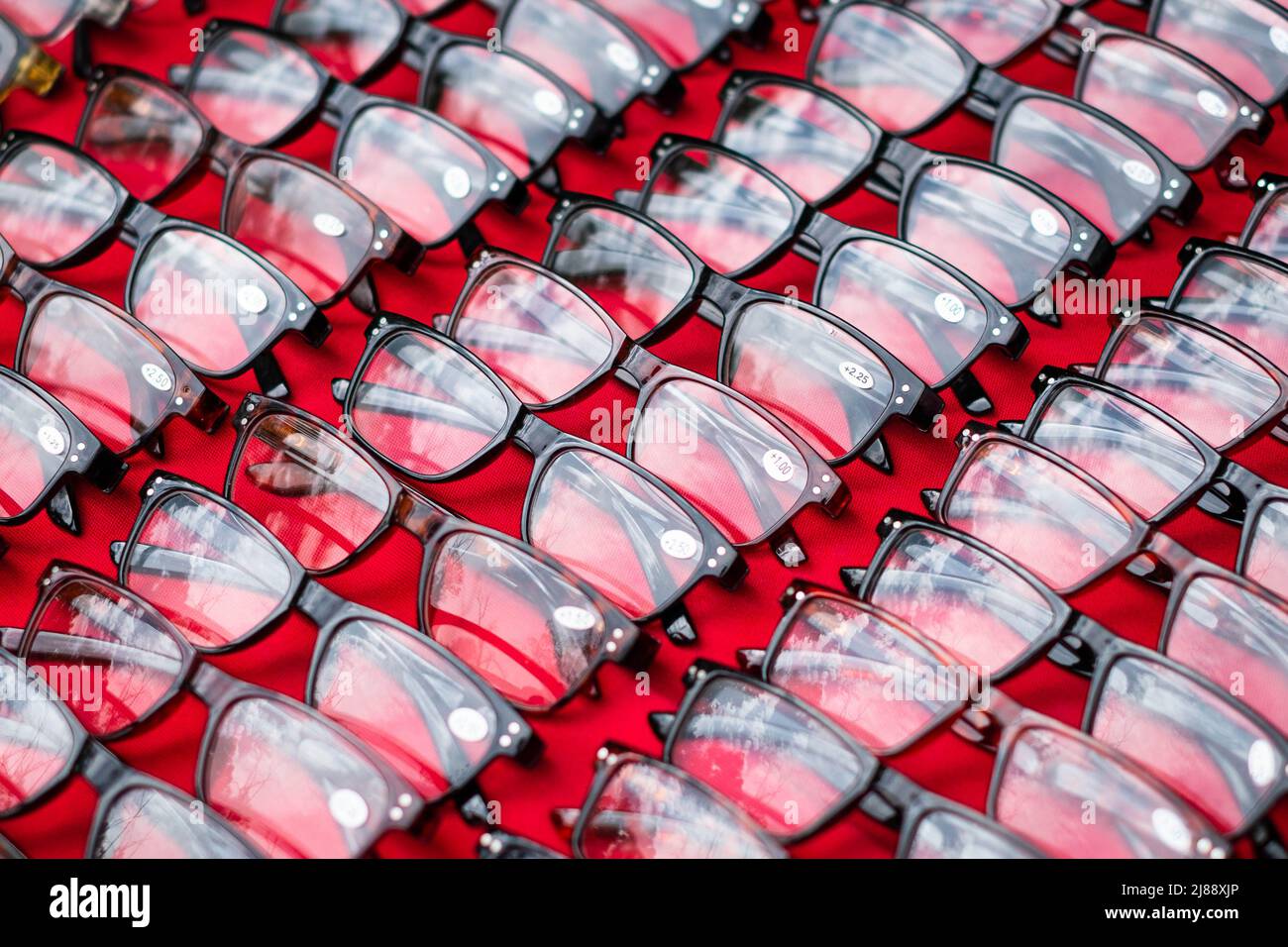 Stack of plastic glasses hi-res stock photography and images - Alamy