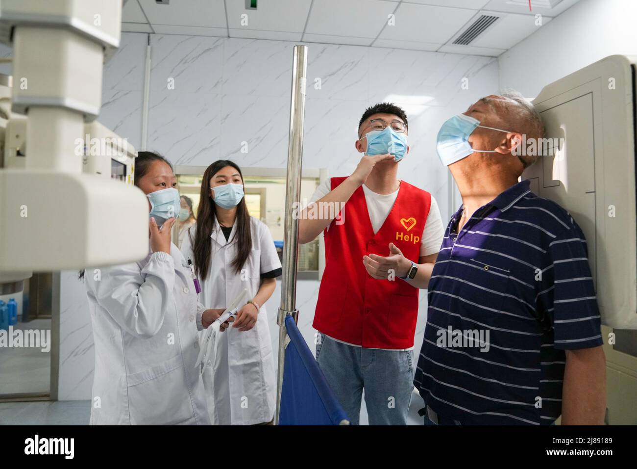 Sign language interpreter hospital hi-res stock photography and images ...