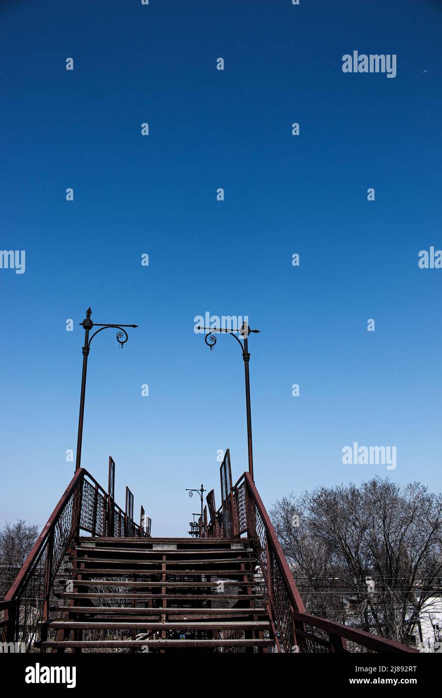 Details of the construction of the old pedestrian bridge over the ...