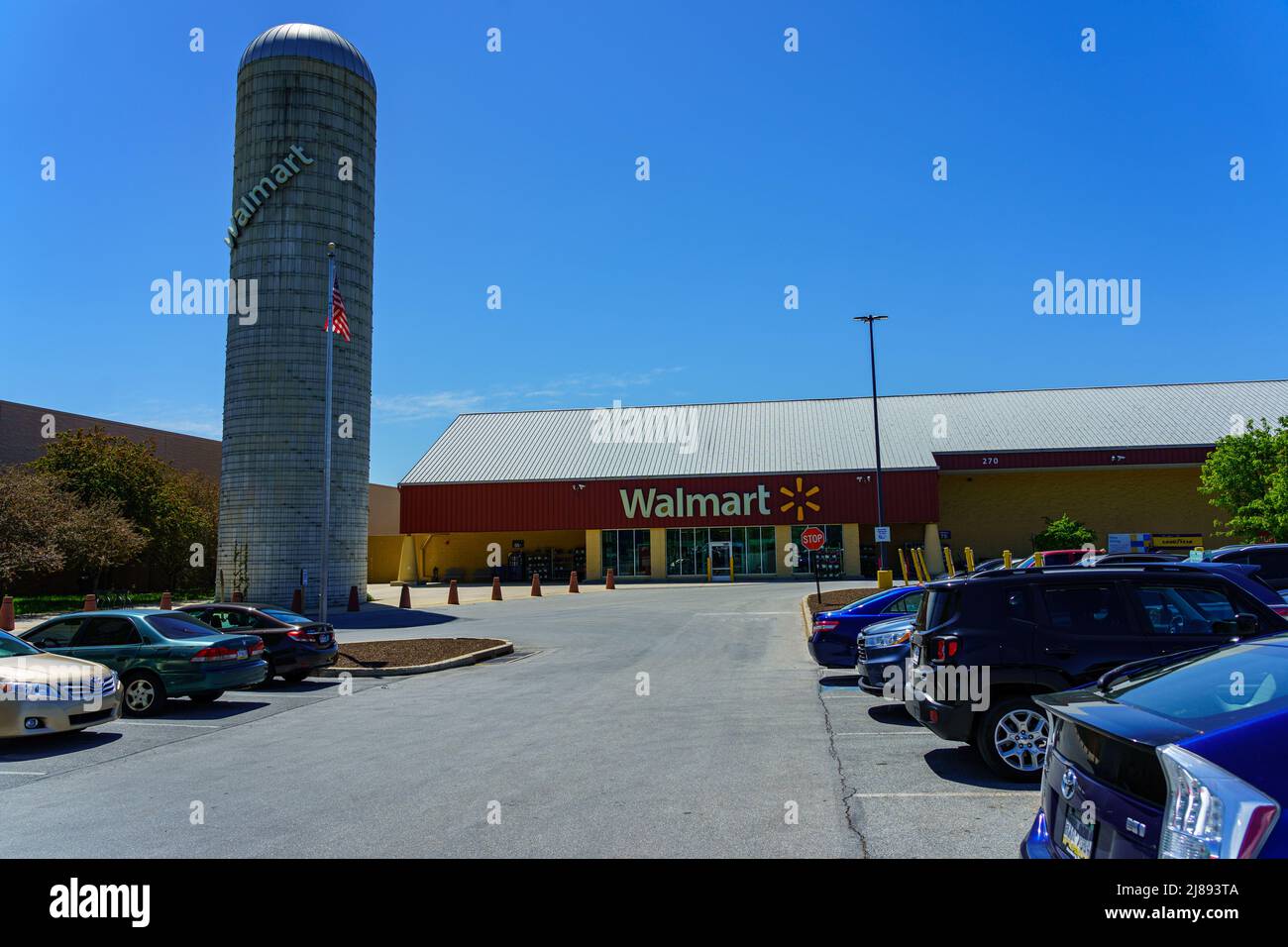 Walmart silo hi-res stock photography and images - Alamy