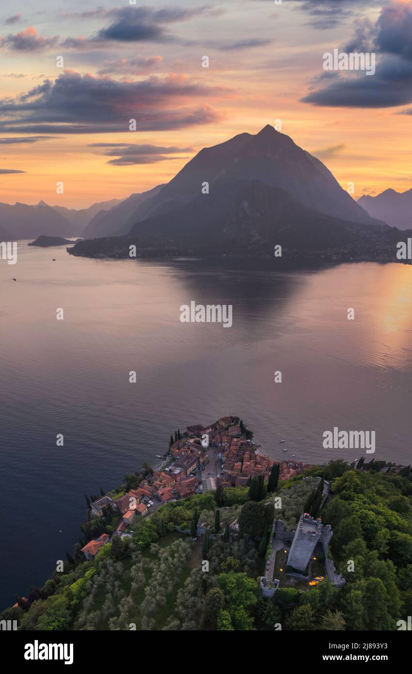 Italian lake como vertical hi-res stock photography and images - Alamy