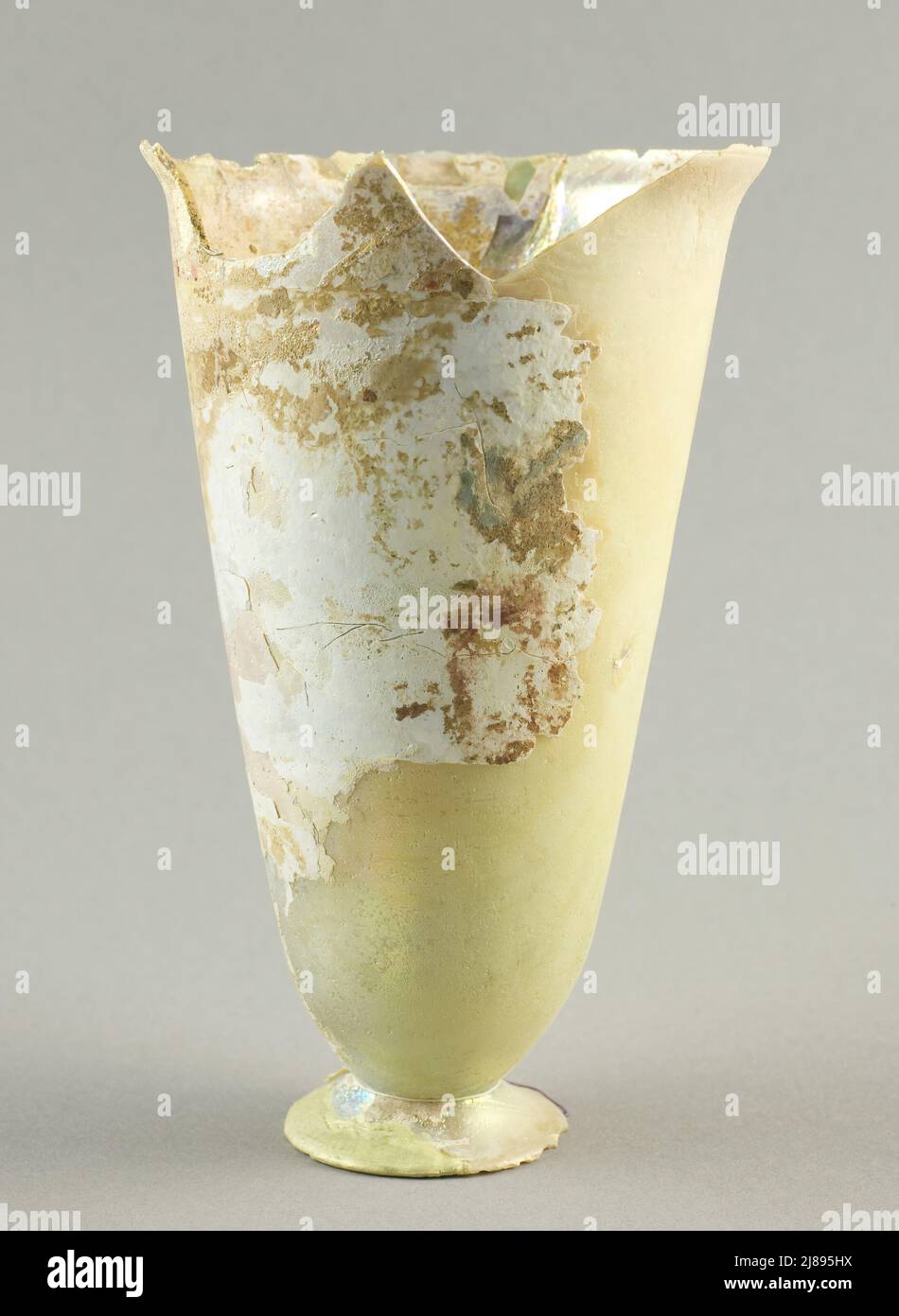 Beaker, 2nd-3rd century Stock Photo - Alamy