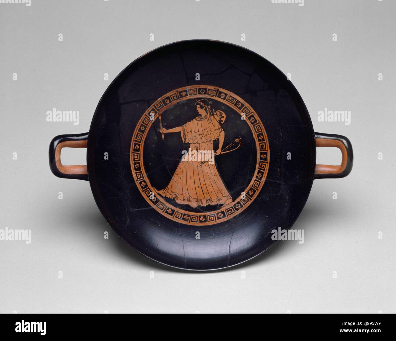 Ceramics greek drinking cup hi-res stock photography and images - Alamy